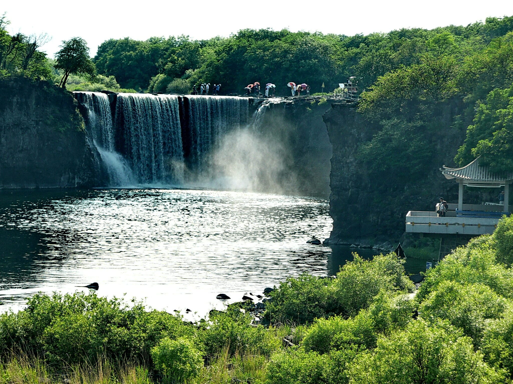 Top 9 Waterfalls In China Guide: Travel Tips & FAQs 2026