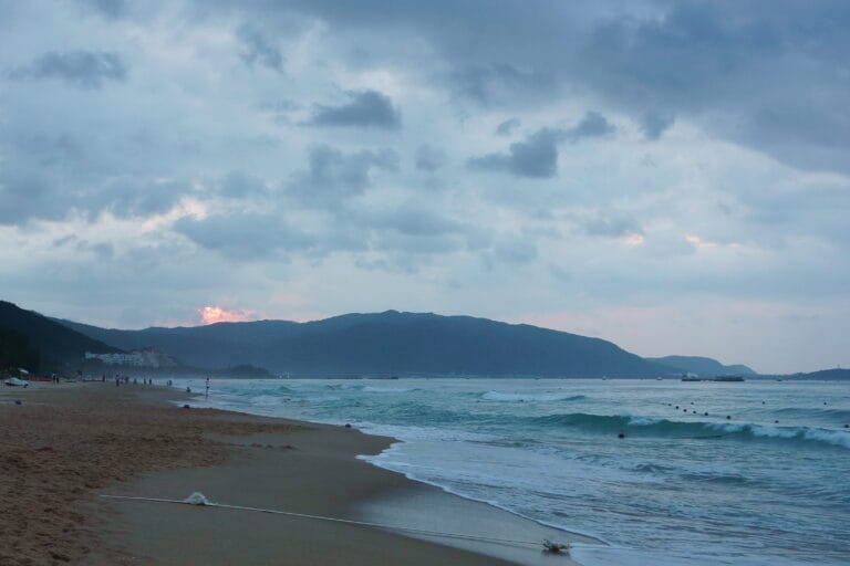 Top 10 Beaches In China: Complete Travel Guide 2025