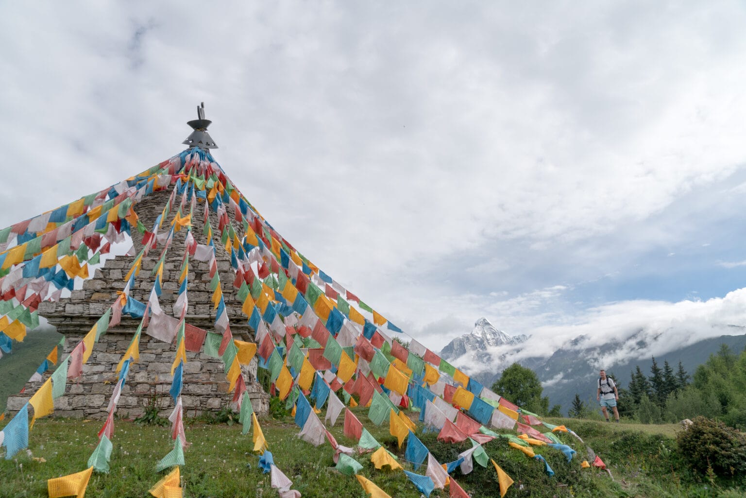 Top 10 Mountains In China: Travel Tips & FAQs 2026