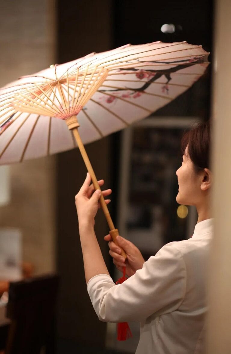 Chinese Paper Umbrellas: A Complete Travel Guide 2026