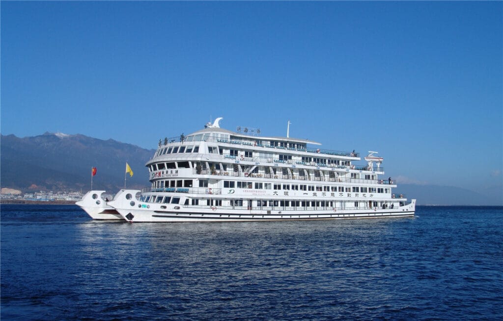 Erhai Lake Cruise: Routes, Schedules, Travel Tips & FAQ 2026
