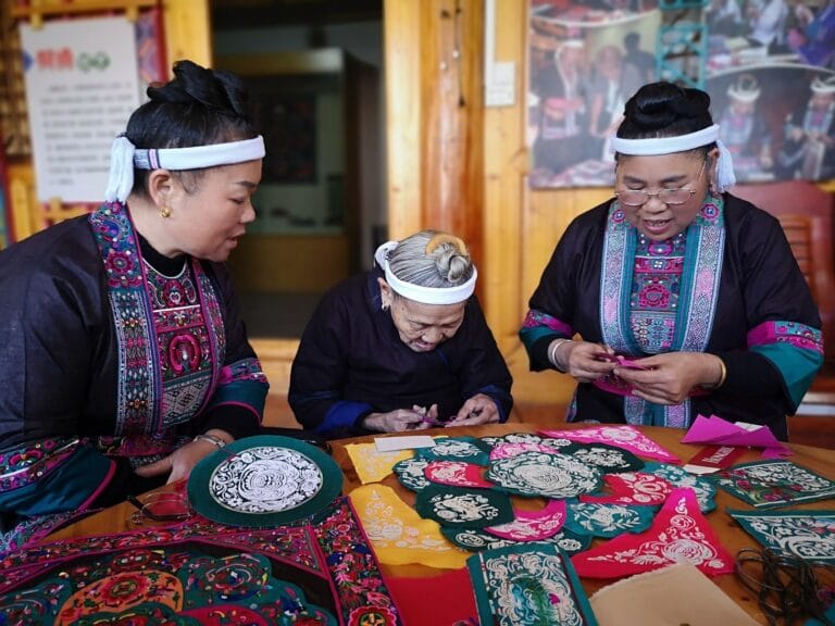 Chinese Embroidery: History, Styles, & Cultural Significance